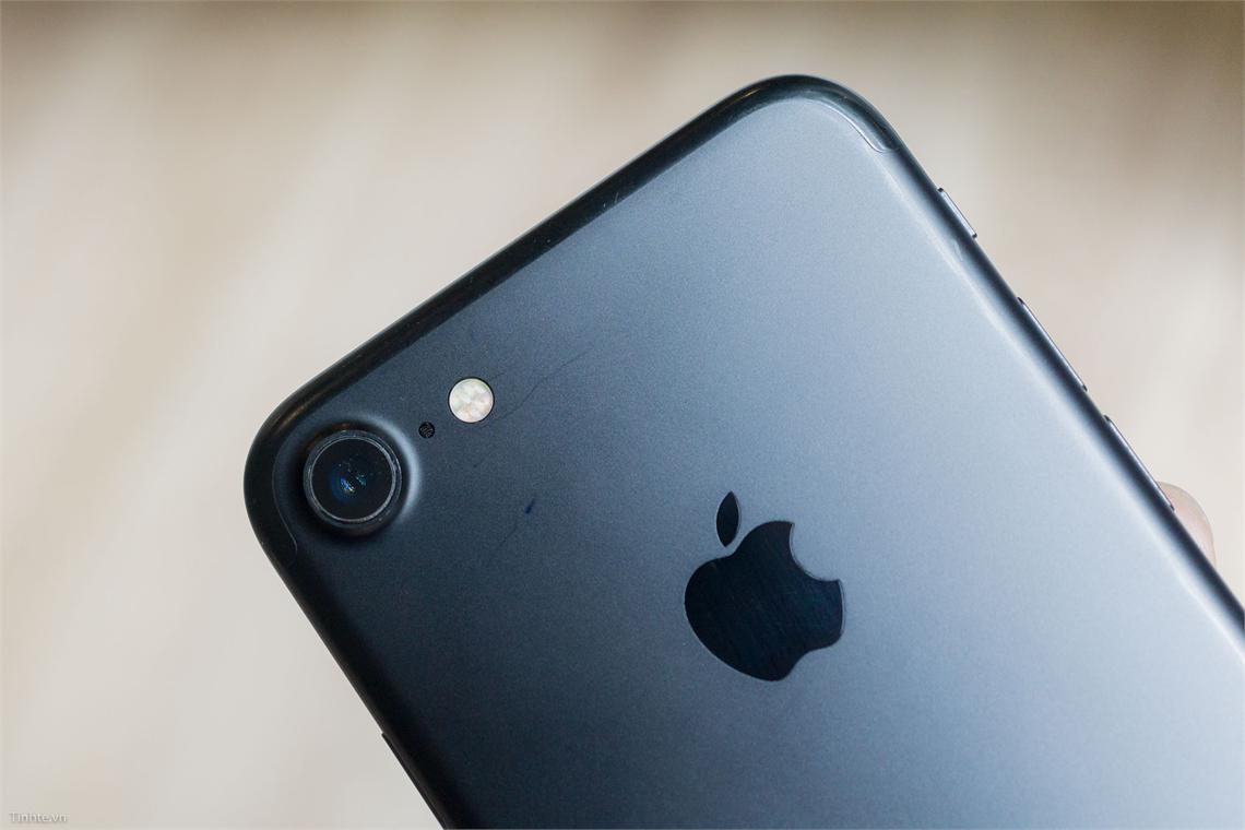 So sánh 3 màu của iPhone 7: Space Grey - Black - Jet Black